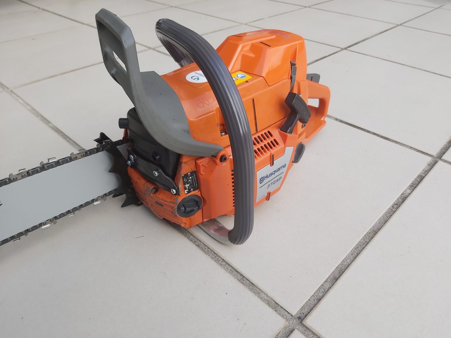 HUSQVARNA 372XP with 24 inch Bar HIGH TOP *Nice Saw* - Chainsaw Parts World