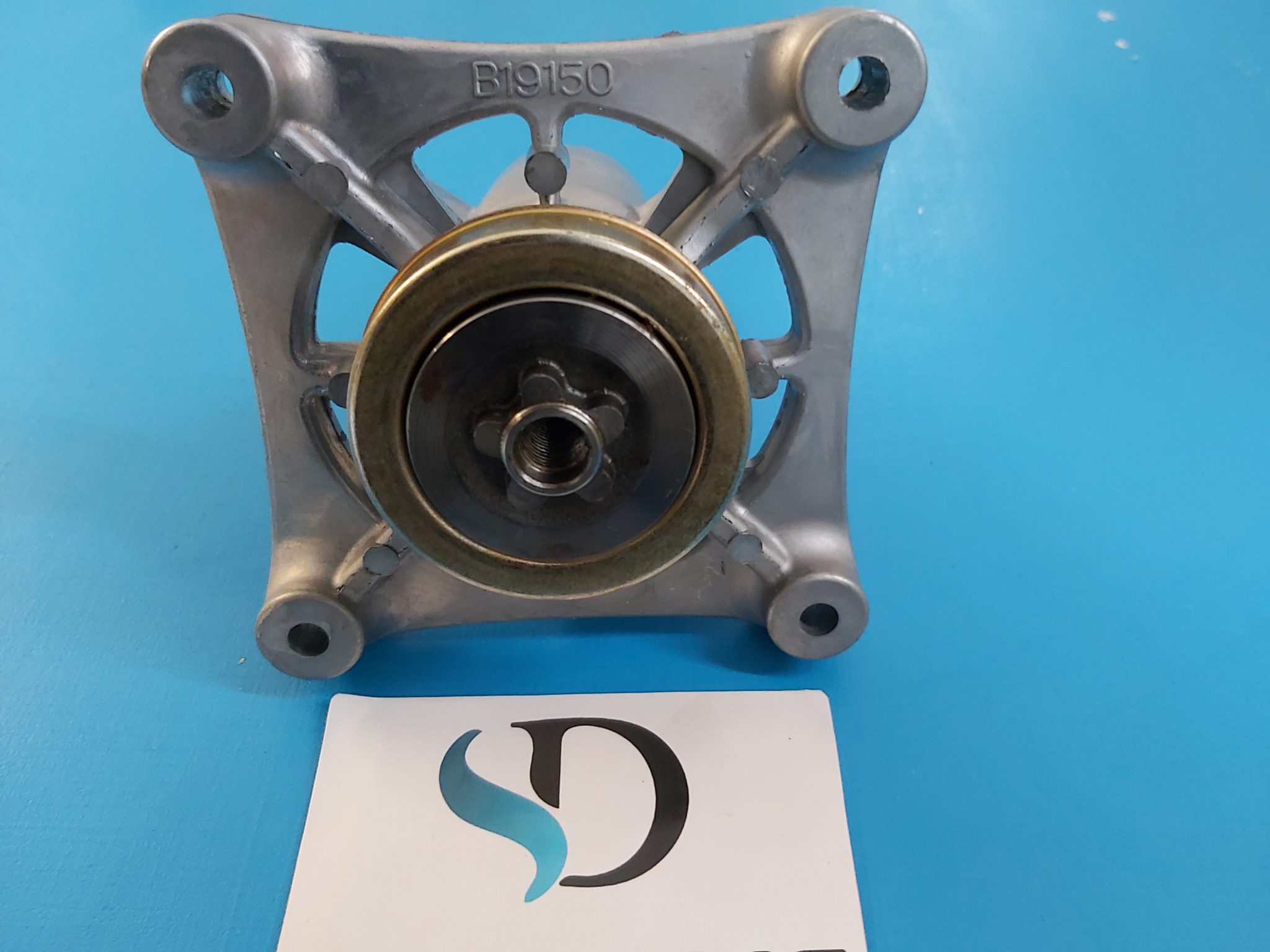 HUSQVARNA Spindle Assembly- 4 Bolt, Long Shaft 185mm - Chainsaw Parts World