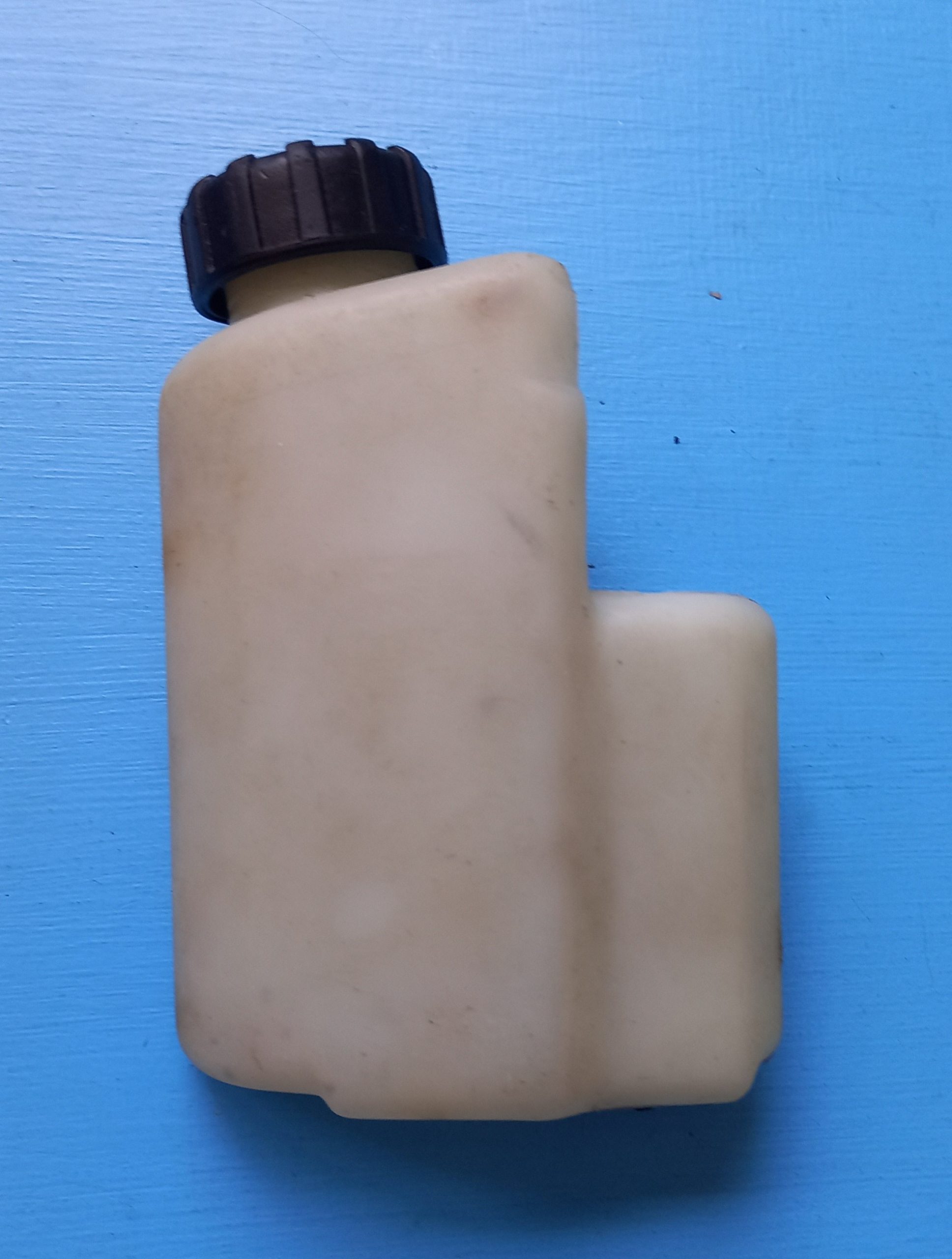 STIHL Oil Tank 019T, MS190T - Chainsaw Parts World